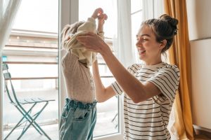 Tips on how kids can start dressing themselves from an early age ...